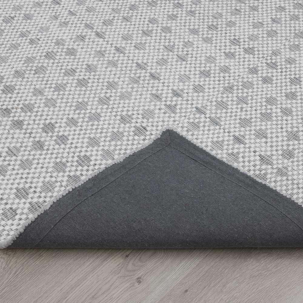 Varfi Hand Loom Recycled Polyester Rug – Obeetee Retail Pvt. Ltd.